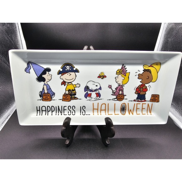 Peanuts | Holiday | Peanuts Kitchen Peanus Happiness Is Halloween ...